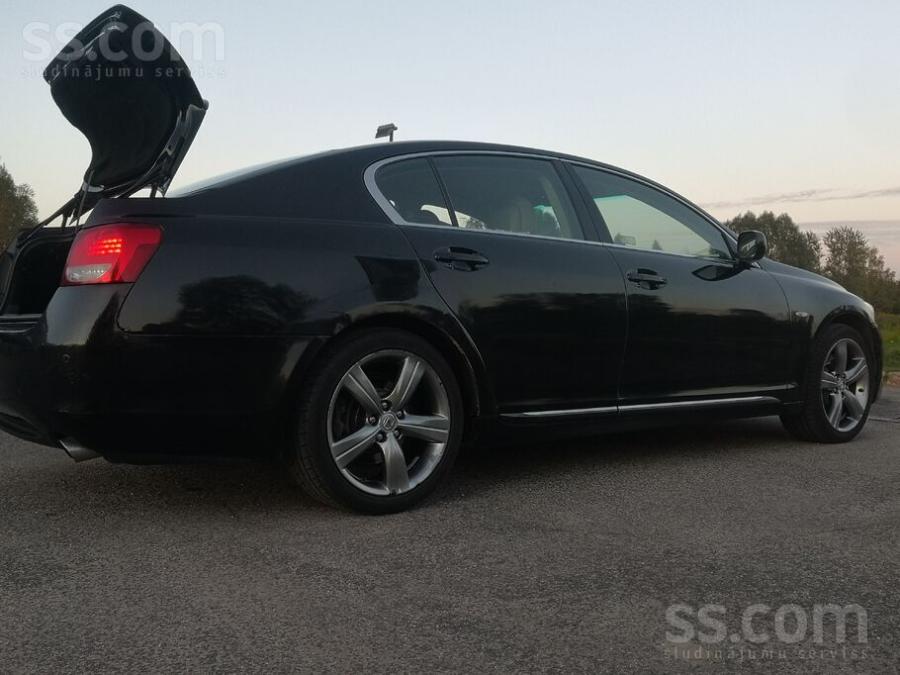 Melns Lexus GS 2006 Madona, ar dzinēja tilpumu 3.00 L un nobraukumu 284 tūkst. km par 2600 €, foto 11 vietnē AUTOMOTO.COM.LV