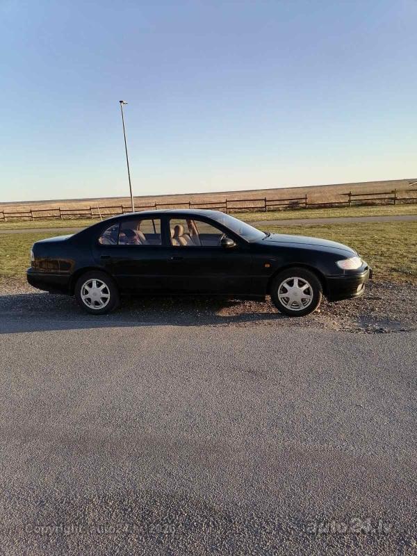 Black Lexus GS 1996 in Tallinn, with an engine capacity of 3.00 L and mileage of 127 thousand km for 8000 €, photo 7 on AUTOMOTO.COM.LV