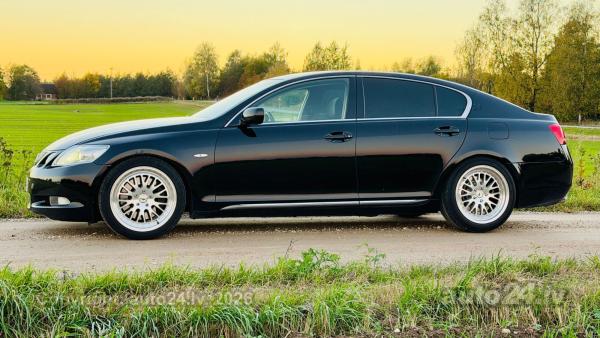 Melns Lexus GS 2005 Tartu, ar dzinēja tilpumu 3.00 L un nobraukumu 298 tūkst. km par 3190 €, foto 5 vietnē AUTOMOTO.COM.LV