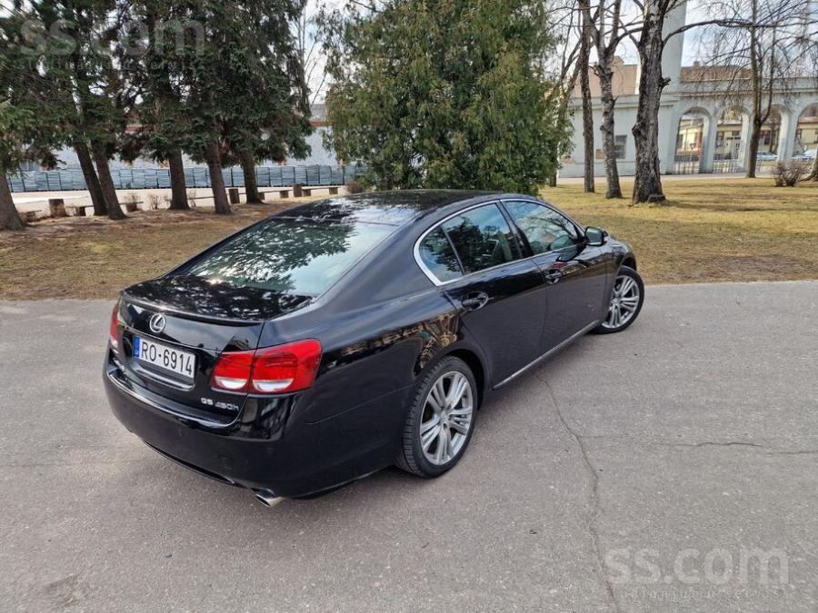 Black Lexus GS 2006 in Riga, with an engine capacity of 3.50 L and mileage of 0 thousand km for 4800 €, photo 4 on AUTOMOTO.COM.LV