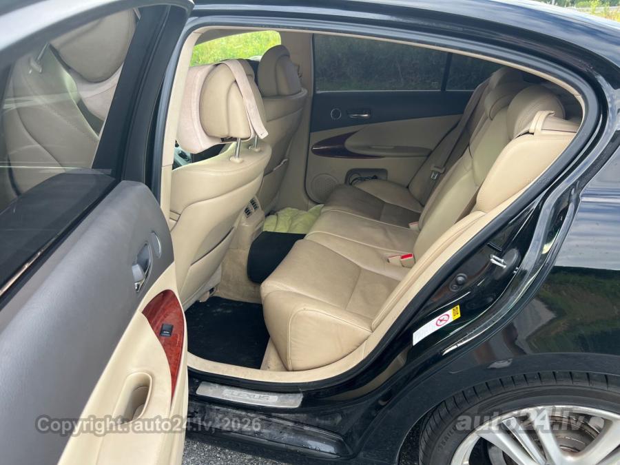 Black Lexus GS 2007 in Tallinn, with an engine capacity of 3.00 L and mileage of 335 thousand km for 5499 €, photo 10 on AUTOMOTO.COM.LV