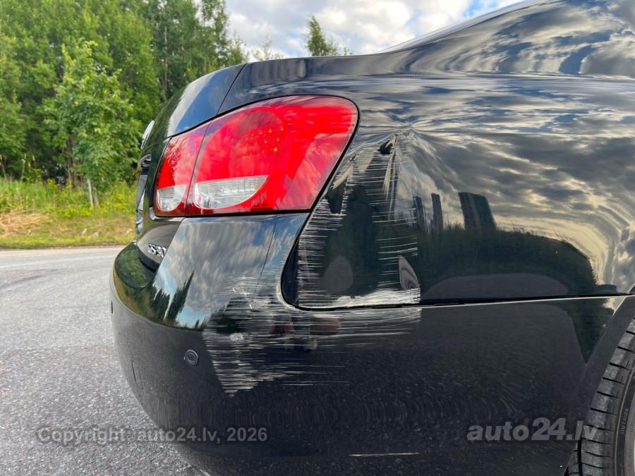 Black Lexus GS 2007 in Tallinn, with an engine capacity of 3.00 L and mileage of 335 thousand km for 5499 €, photo 13 on AUTOMOTO.COM.LV