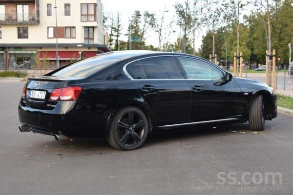 Melns Lexus GS 2007 Rīga, ar dzinēja tilpumu 3.00 L un nobraukumu 329 tūkst. km par 1500 €, foto 4 vietnē AUTOMOTO.COM.LV