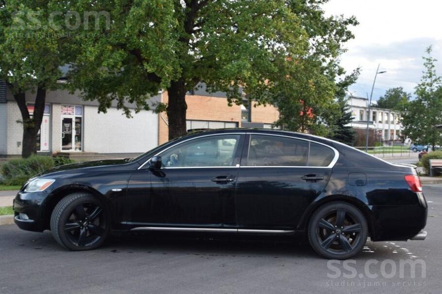Black Lexus GS 2007 in Riga, with an engine capacity of 3.00 L and mileage of 329 thousand km for 1500 €, photo 6 on AUTOMOTO.COM.LV