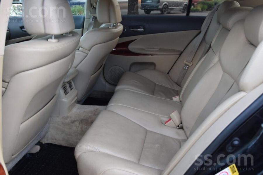 Black Lexus GS 2007 in Riga, with an engine capacity of 3.00 L and mileage of 329 thousand km for 1500 €, photo 11 on AUTOMOTO.COM.LV