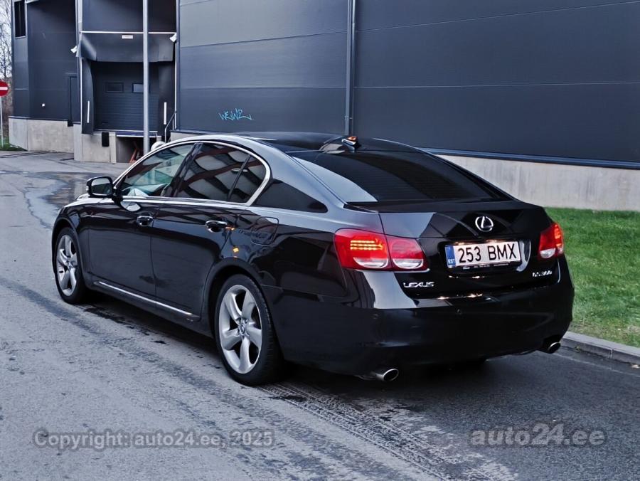 Black Lexus GS 2008 in Tallinn, with an engine capacity of 3.00 L and mileage of 307 thousand km for 5498 €, photo 4 on AUTOMOTO.COM.LV