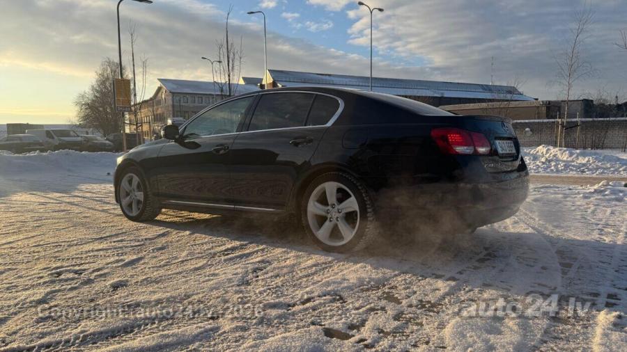 Черный Лексус ГС 2008 в Таллин, объемом двигателя 3.00 л и пробегом 289 тыс. км за 5000 €, фото 4 на AUTOMOTO.COM.LV