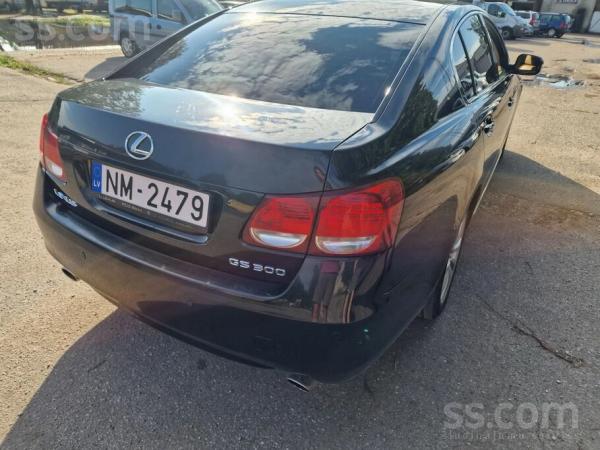 Black Lexus GS 2008 in Riga, with an engine capacity of 3.00 L and mileage of 252 thousand km for 5970 €, photo 8 on AUTOMOTO.COM.LV