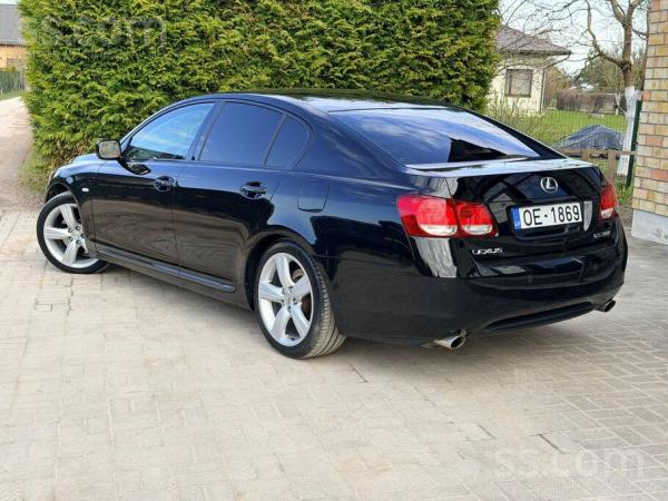 Black Lexus GS 2008 in Jelgava, with an engine capacity of 3.00 L and mileage of 211 thousand km for 4800 €, photo 5 on AUTOMOTO.COM.LV