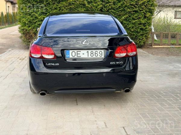 Black Lexus GS 2008 in Jelgava, with an engine capacity of 3.00 L and mileage of 211 thousand km for 4800 €, photo 6 on AUTOMOTO.COM.LV