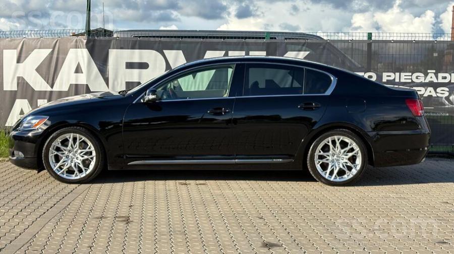 Black Lexus GS 2008 in Liepaja, with an engine capacity of 3.50 L and mileage of 222 thousand km for 5350 €, photo 8 on AUTOMOTO.COM.LV