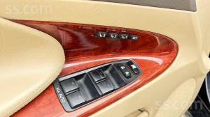 Black Lexus GS 2008 in Liepaja, with an engine capacity of 3.50 L and mileage of 222 thousand km for 5350 €, photo 12 on AUTOMOTO.COM.LV