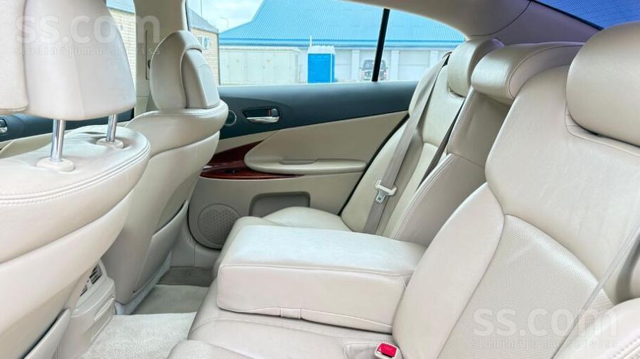 Black Lexus GS 2008 in Liepaja, with an engine capacity of 3.50 L and mileage of 222 thousand km for 5350 €, photo 25 on AUTOMOTO.COM.LV