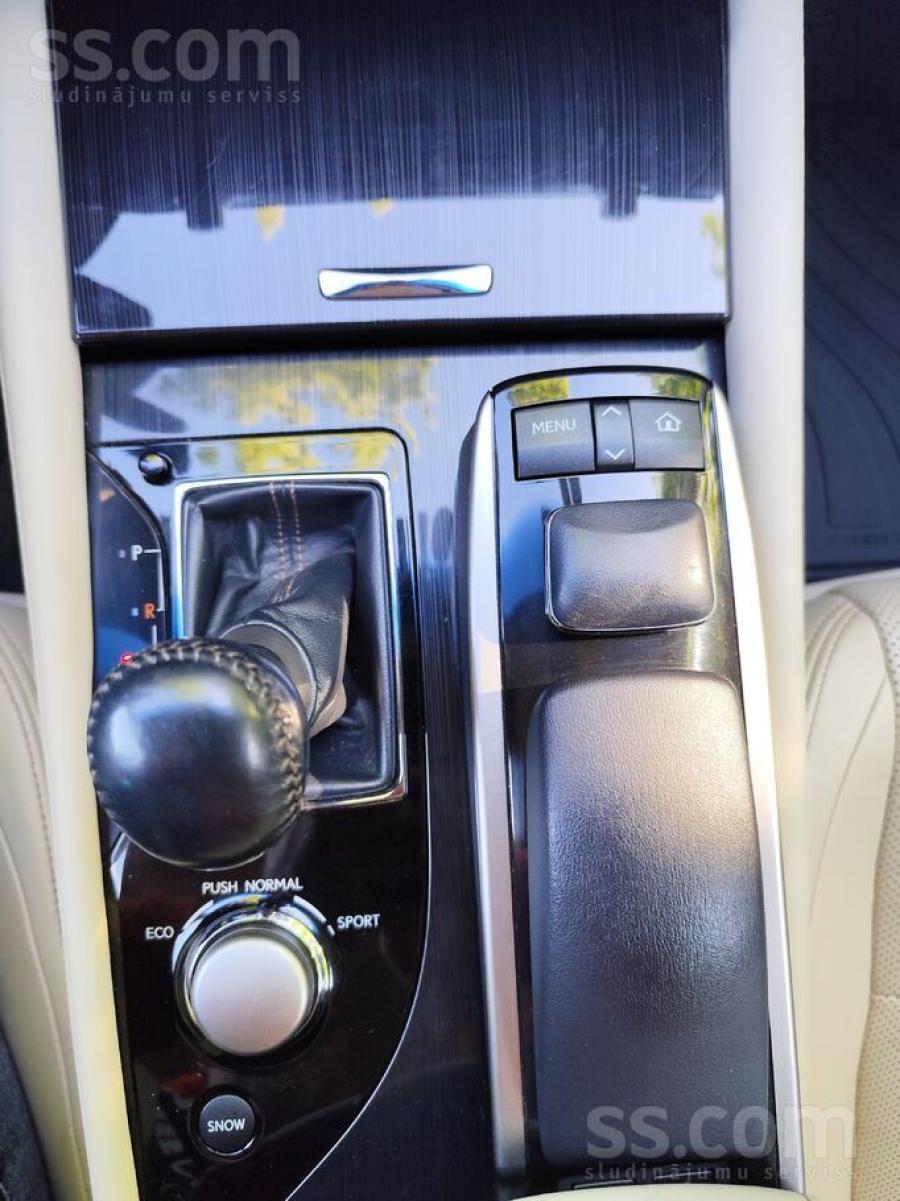 Melns Lexus GS 2012 Rīga, ar dzinēja tilpumu 2.50 L un nobraukumu 296 tūkst. km par 11490 €, foto 17 vietnē AUTOMOTO.COM.LV