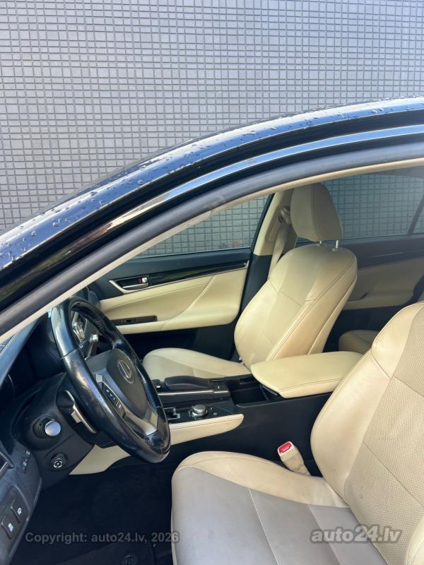 Melns Lexus GS 2013 Tallina, ar dzinēja tilpumu 3.50 L un nobraukumu 260 tūkst. km par 8500 €, foto 4 vietnē AUTOMOTO.COM.LV