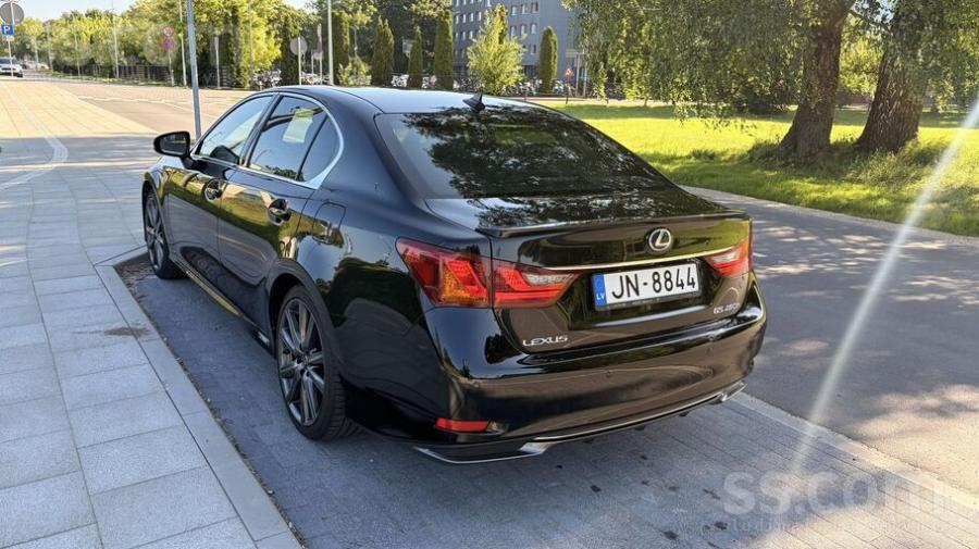 Melns Lexus GS 2014 Rīga, ar dzinēja tilpumu 3.50 L un nobraukumu 235 tūkst. km par 15500 €, foto 3 vietnē AUTOMOTO.COM.LV