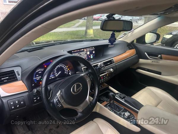 Melns Lexus GS 2015 Tallina, ar dzinēja tilpumu 3.50 L un nobraukumu 580 tūkst. km par 10200 €, foto 10 vietnē AUTOMOTO.COM.LV