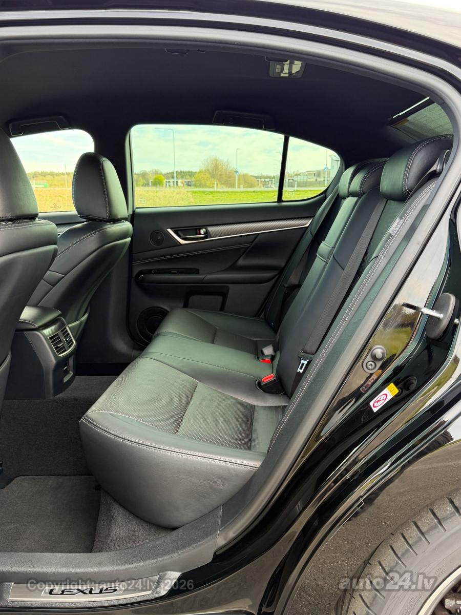 Melns Lexus GS 2016 Tallina, ar dzinēja tilpumu 2.00 L un nobraukumu 100 tūkst. km par 24200 €, foto 14 vietnē AUTOMOTO.COM.LV