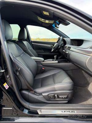 Melns Lexus GS 2016 Tallina, ar dzinēja tilpumu 2.00 L un nobraukumu 100 tūkst. km par 24200 €, foto 16 vietnē AUTOMOTO.COM.LV