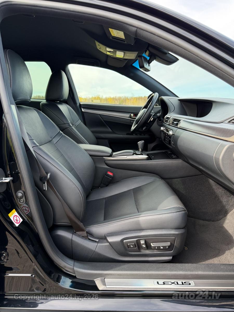 Melns Lexus GS 2016 Tallina, ar dzinēja tilpumu 2.00 L un nobraukumu 100 tūkst. km par 24200 €, foto 16 vietnē AUTOMOTO.COM.LV