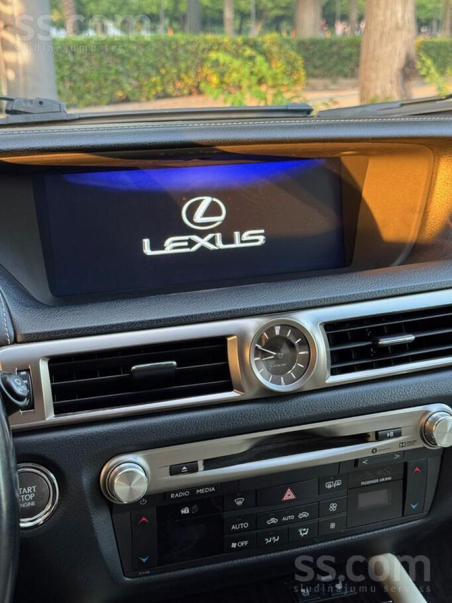 Black Lexus GS 2016 in Riga, with an engine capacity of 2.00 L and mileage of 229 thousand km for 18900 €, photo 15 on AUTOMOTO.COM.LV
