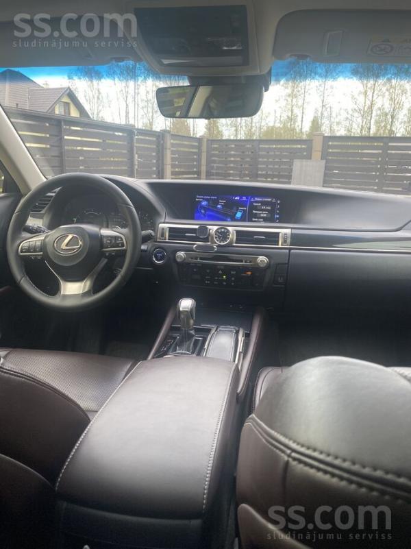 Black Lexus GS 2017 in Riga, with an engine capacity of 2.50 L and mileage of 200 thousand km for 22000 €, photo 5 on AUTOMOTO.COM.LV