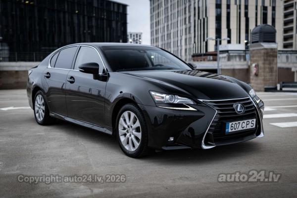 Melns Lexus GS 2017 Tallina, ar dzinēja tilpumu 2.50 L un nobraukumu 188 tūkst. km par 19999 €, foto 3 vietnē AUTOMOTO.COM.LV