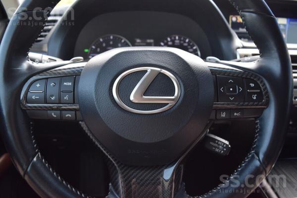 Black Lexus GS 2018 in Riga, with an engine capacity of 2.50 L and mileage of 136 thousand km for 22500 €, photo 9 on AUTOMOTO.COM.LV
