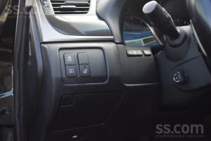 Black Lexus GS 2018 in Riga, with an engine capacity of 2.50 L and mileage of 136 thousand km for 22500 €, photo 11 on AUTOMOTO.COM.LV
