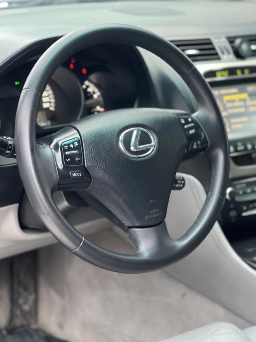 Zils Lexus GS 2005 Rīga, ar dzinēja tilpumu 3.00 L un nobraukumu 218 tūkst. km par 4600 €, foto 4 vietnē AUTOMOTO.COM.LV