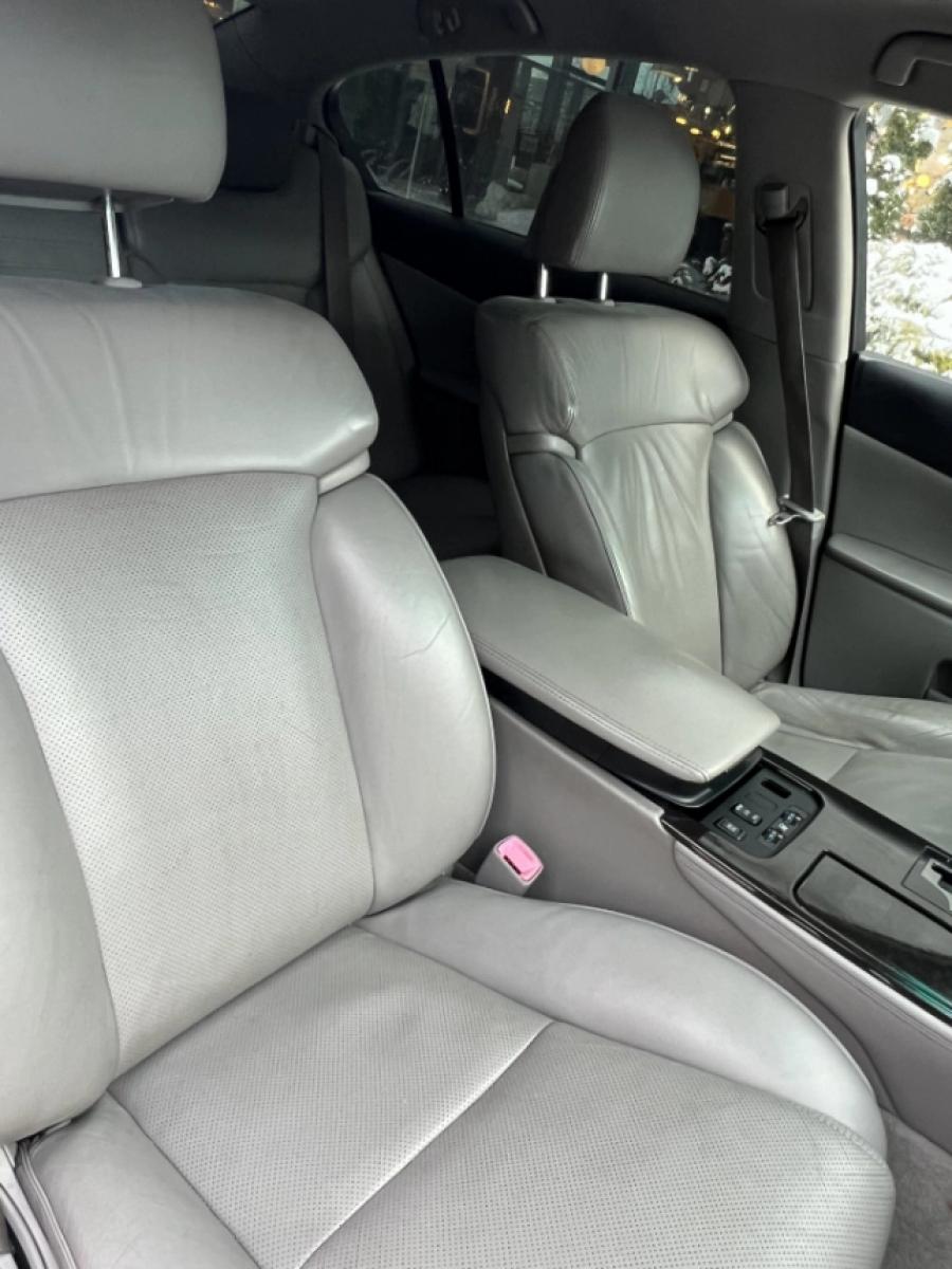 Zils Lexus GS 2005 Rīga, ar dzinēja tilpumu 3.00 L un nobraukumu 218 tūkst. km par 4600 €, foto 13 vietnē AUTOMOTO.COM.LV