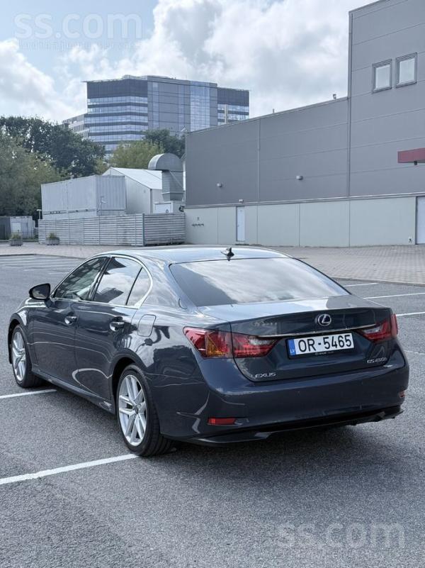 Blue Lexus GS 2012 in Riga, with an engine capacity of 4.50 L and mileage of 240 thousand km for 15300 €, photo 4 on AUTOMOTO.COM.LV