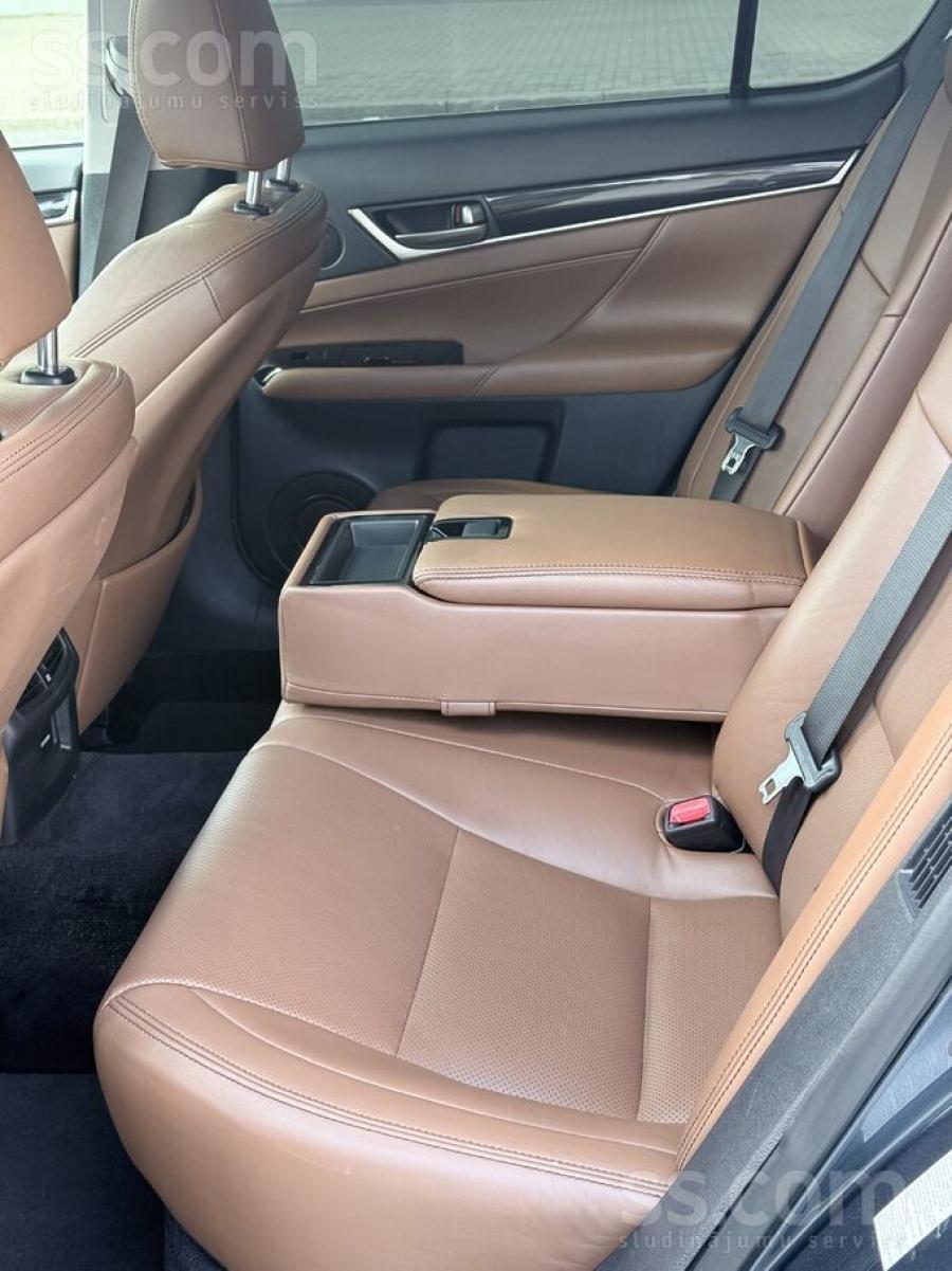 Zils Lexus GS 2012 Rīga, ar dzinēja tilpumu 4.50 L un nobraukumu 240 tūkst. km par 15300 €, foto 7 vietnē AUTOMOTO.COM.LV