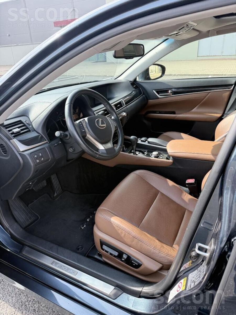 Zils Lexus GS 2012 Rīga, ar dzinēja tilpumu 4.50 L un nobraukumu 240 tūkst. km par 15300 €, foto 9 vietnē AUTOMOTO.COM.LV