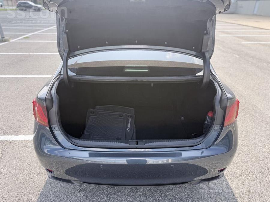 Zils Lexus GS 2012 Rīga, ar dzinēja tilpumu 4.50 L un nobraukumu 240 tūkst. km par 15300 €, foto 10 vietnē AUTOMOTO.COM.LV