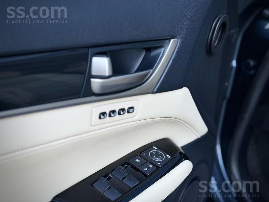 Blue Lexus GS 2014 in Riga, with an engine capacity of 2.50 L and mileage of 92 thousand km for 16500 €, photo 13 on AUTOMOTO.COM.LV