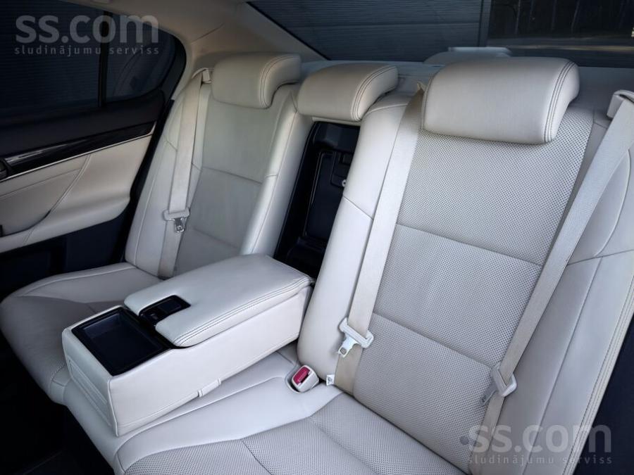 Blue Lexus GS 2014 in Riga, with an engine capacity of 2.50 L and mileage of 92 thousand km for 16500 €, photo 27 on AUTOMOTO.COM.LV