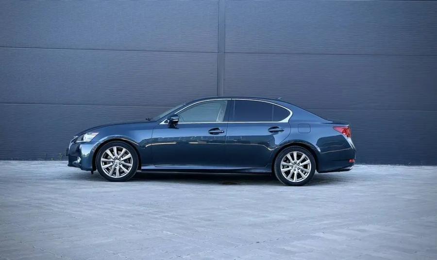 Blue Lexus GS 2014 in Riga, with an engine capacity of 2.50 L and mileage of 92 thousand km for 16500 €, photo 3 on AUTOMOTO.COM.LV