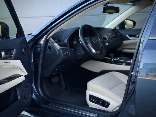 Zils Lexus GS 2014 Rīga, ar dzinēja tilpumu 2.50 L un nobraukumu 92 tūkst. km par 16500 €, foto 9 vietnē AUTOMOTO.COM.LV