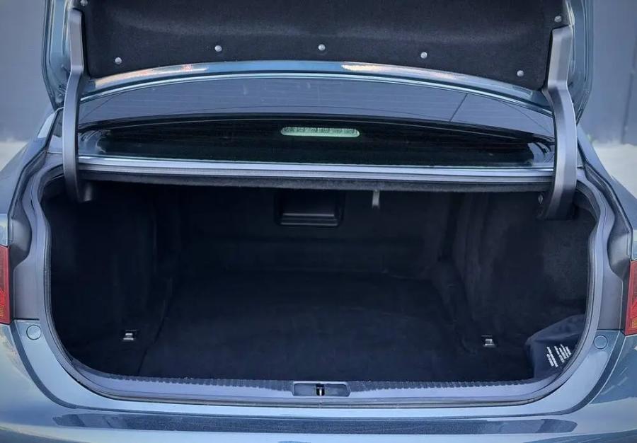 Blue Lexus GS 2014 in Riga, with an engine capacity of 2.50 L and mileage of 92 thousand km for 16500 €, photo 28 on AUTOMOTO.COM.LV