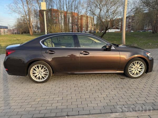 Brown Lexus GS 2013 in Jelgava, with an engine capacity of 2.50 L and mileage of 230 thousand km for 12900 €, photo 5 on AUTOMOTO.COM.LV
