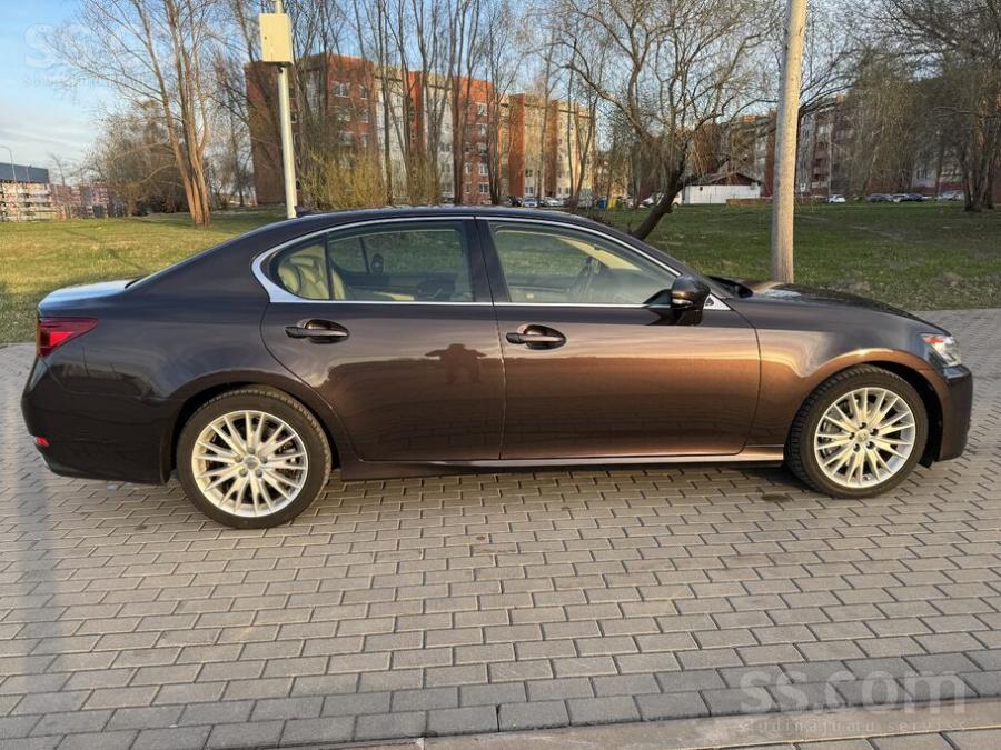 Brown Lexus GS 2013 in Jelgava, with an engine capacity of 2.50 L and mileage of 230 thousand km for 12900 €, photo 6 on AUTOMOTO.COM.LV