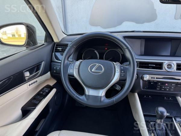Brown Lexus GS 2013 in Jelgava, with an engine capacity of 2.50 L and mileage of 230 thousand km for 12900 €, photo 9 on AUTOMOTO.COM.LV