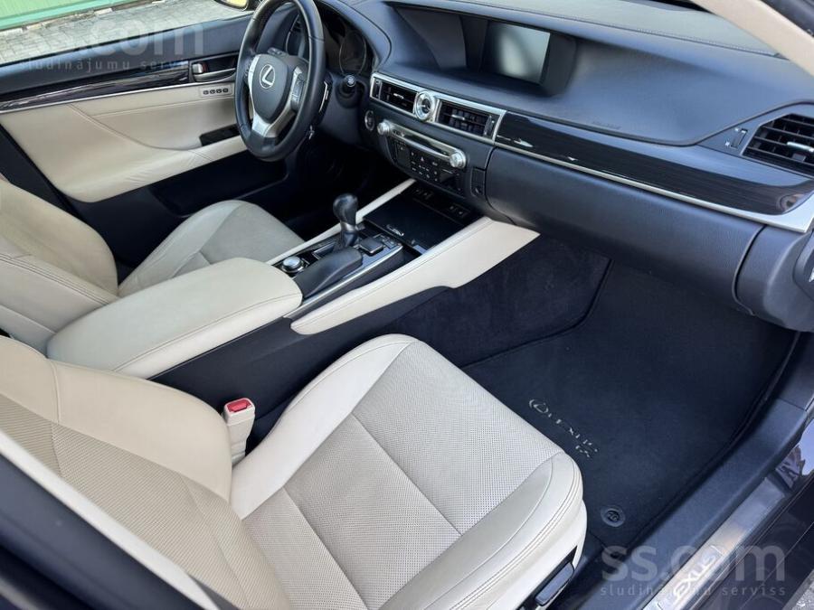 Brown Lexus GS 2013 in Jelgava, with an engine capacity of 2.50 L and mileage of 230 thousand km for 12900 €, photo 11 on AUTOMOTO.COM.LV