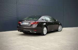 Brown Lexus GS 2013 in Riga, with an engine capacity of 2.50 L and mileage of 235 thousand km for 12995 €, photo 7 on AUTOMOTO.COM.LV
