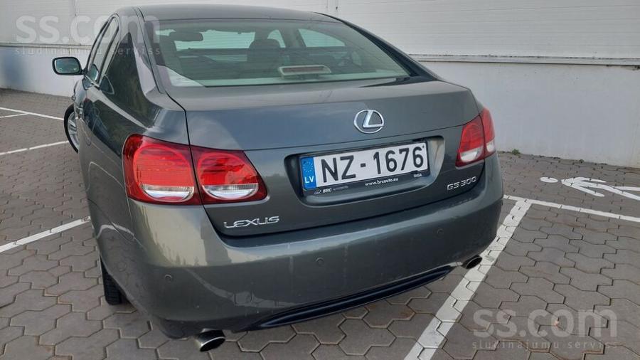 Zaļš Lexus GS 2005 Rīga, ar dzinēja tilpumu 3.00 L un nobraukumu 235 tūkst. km par 4600 €, foto 15 vietnē AUTOMOTO.COM.LV