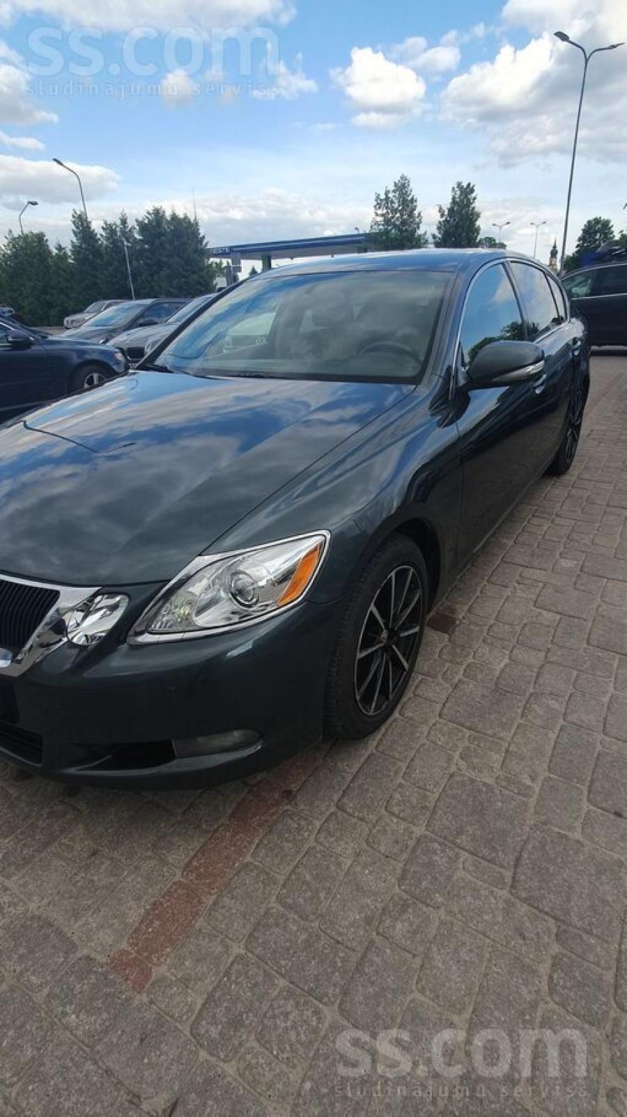 Green Lexus GS 2008 in Riga, with an engine capacity of 3.00 L and mileage of 304 thousand km for 3490 €, photo 4 on AUTOMOTO.COM.LV