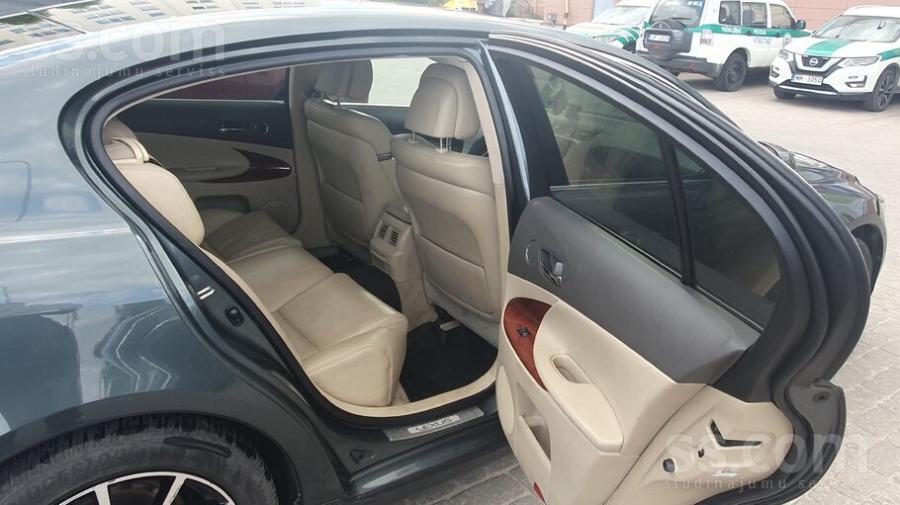 Green Lexus GS 2008 in Riga, with an engine capacity of 3.00 L and mileage of 304 thousand km for 3490 €, photo 8 on AUTOMOTO.COM.LV