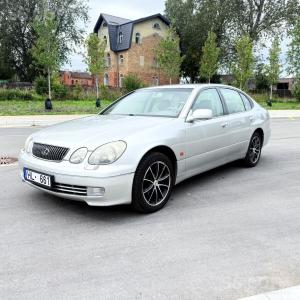 Pelēks Lexus GS 2002 Rīga, ar dzinēja tilpumu 3.00 L un nobraukumu 390 tūkst. km par 5150 €, foto  vietnē AUTOMOTO.COM.LV