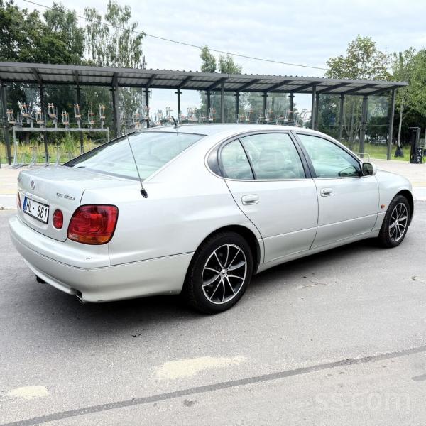 Pelēks Lexus GS 2002 Rīga, ar dzinēja tilpumu 3.00 L un nobraukumu 390 tūkst. km par 5150 €, foto 4 vietnē AUTOMOTO.COM.LV